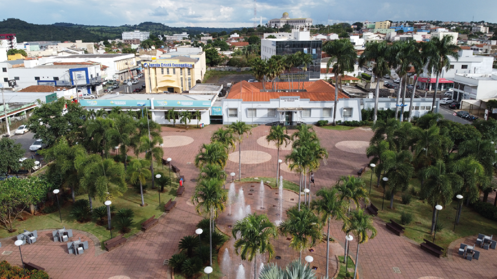Praça Constantino Xavier – GUIA BOM APETITE